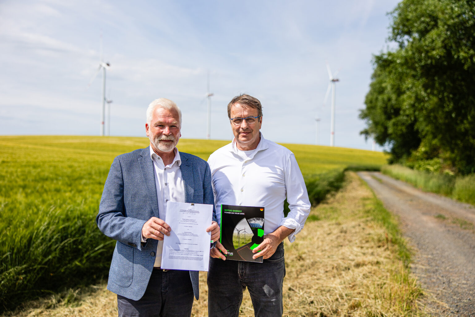 Vertragsunterzeichnung mit NOTUS energy - Gemeinde Uckerland